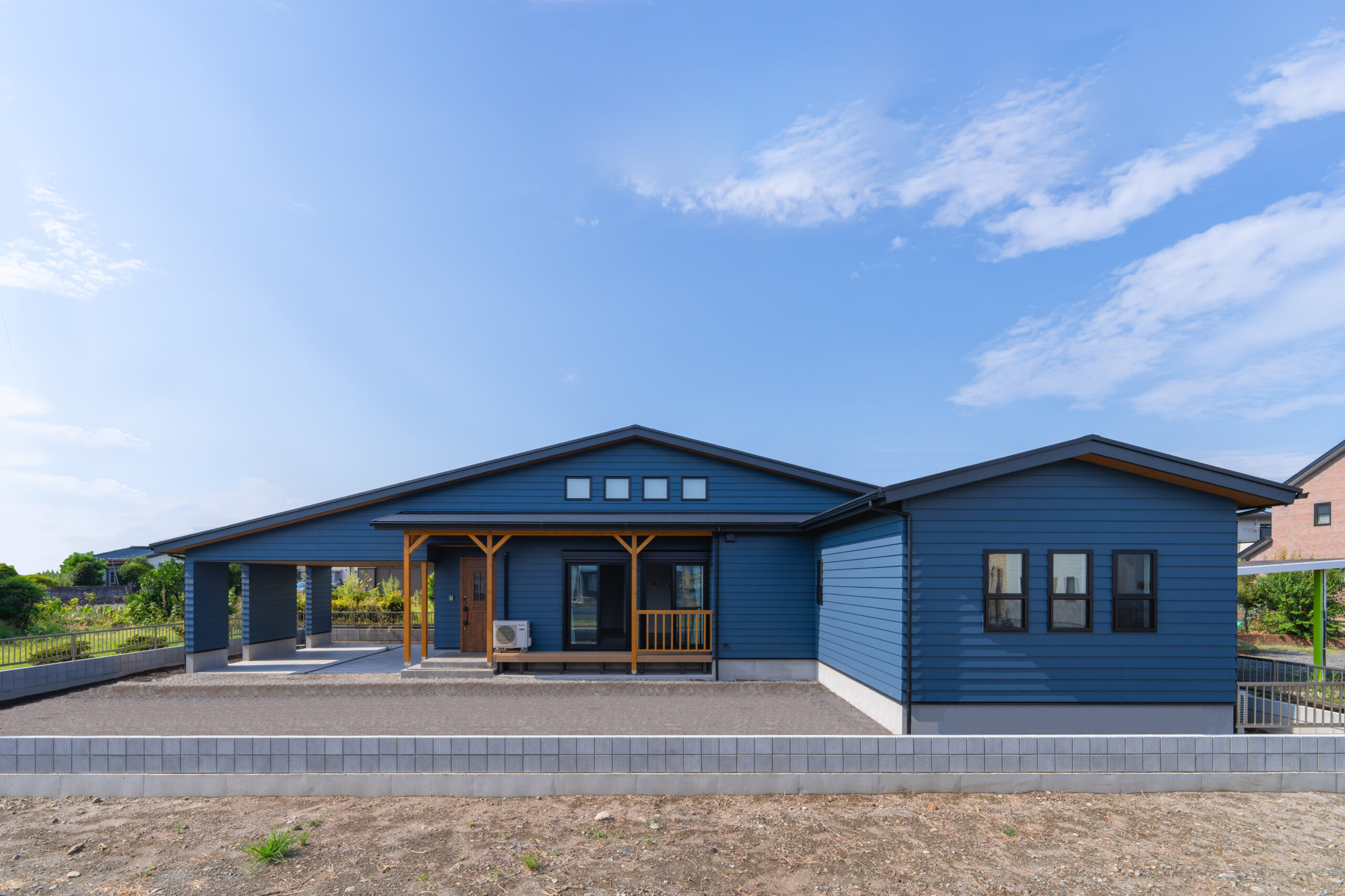 Blue One-Story House｜お知らせ